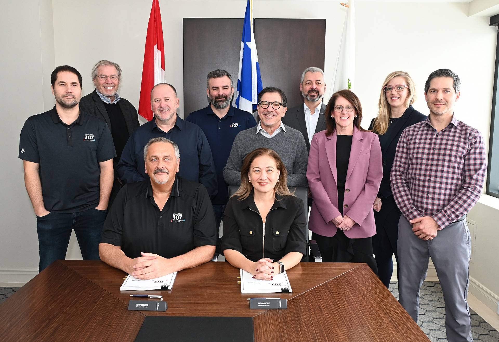 Brossard : l’entente avec les cols bleus est officialisée - Journal Le ...